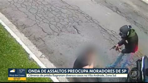 VÍDEO Onda de assaltos assusta moradores da região da Vila Andrade na