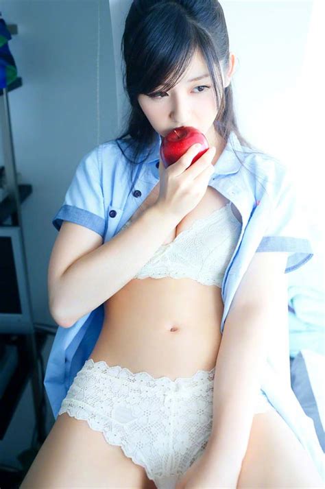 小池里奈 ハミマン画像 完全にマ コが半分見えてるwww無修正画像あり 裏ピク