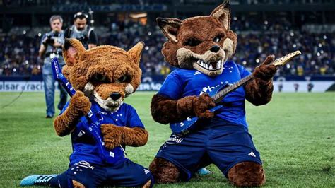 Cruzeiro Volta do Raposão tem apresentação de grife antes do jogo no