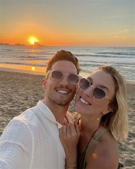 Galatasaray Haber On Twitter Dries Mertens Ailesiyle Birlikte