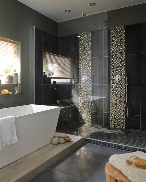 Choisir une baignoire îlot ou une douche italienne Les 2 Leroy Merlin