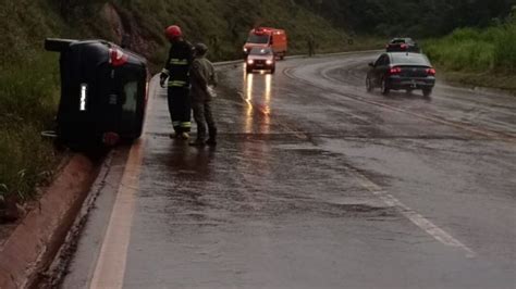 Itabirito BR 356 Carro Tomba Na Serra Da Santa Veja Fotos