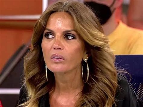 Marta López asegura sentirse decepcionada por la boda de Kiko