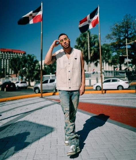 Prince Royce Estrena Su Nuevo Sencillo Y Video Me Enrd
