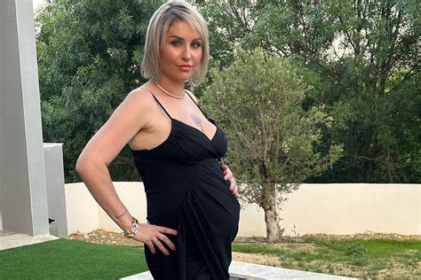 Amandine Pellissard maman pour la 9e fois bébé pèse que 810 grammes