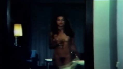 Naked Patricia Adriani In Fraude Matrimonial