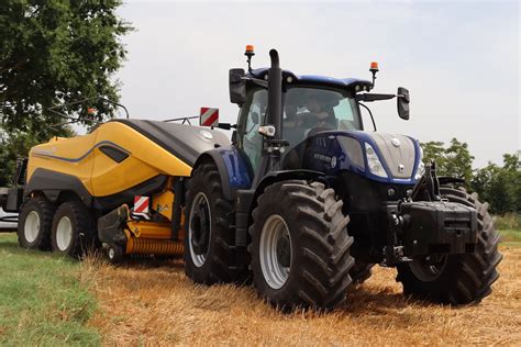 In Campo Con Il Nuovo New Holland T7 300 LWB Agrimeccanica AgroNotizie