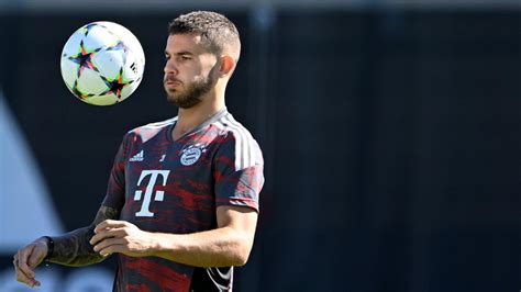 Paris Saint Germain Signs France Defender Lucas Hern Ndez From Bayern