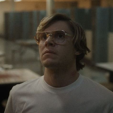 Evan Peters As Jeff Dahmer In A New Netflix Series Dahmer Evan Peters
