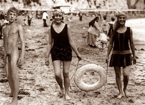 Vintage Cfnm Swimming Artwork