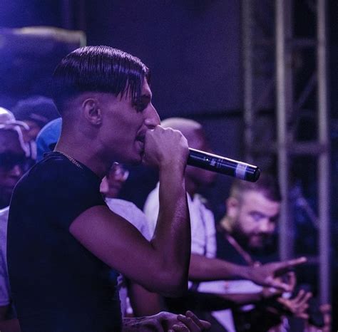 Pin Di N Su Baby Gang Umorismo Femminile Foto Musica