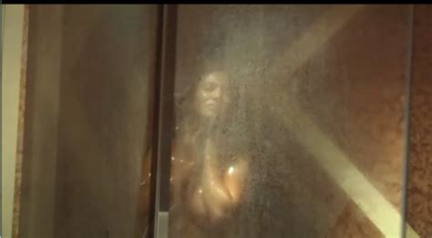 Nackte Fabienne Carat In Kill For Love