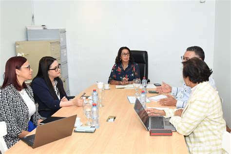 Nuestra Presidenta Ejecutiva Dra Aluisa Ovando Y La Directora