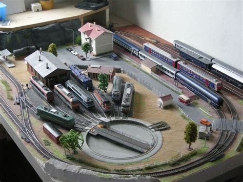 Petite Rotonde Avec Boucle De Retournement Modellbahn