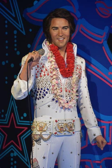 Statue De Cire D Elvis Presley Au Musée De Cire De Madame Tussauds Au