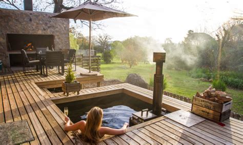Best Romantic Getaways With A Private Jacuzzi