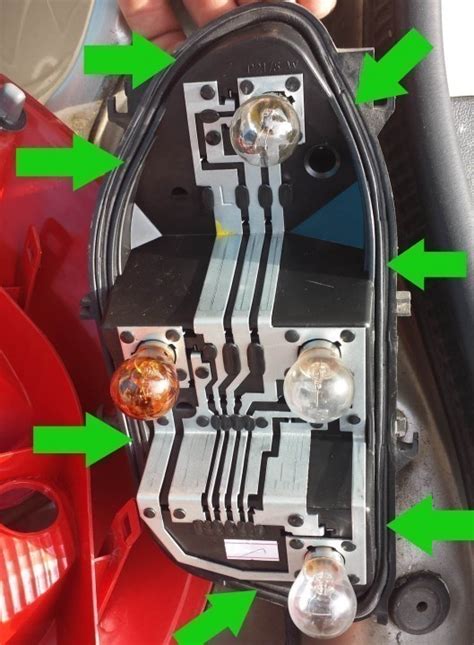 Changer Ampoule Feu Arriere Clio 3 Astuces Pratiques