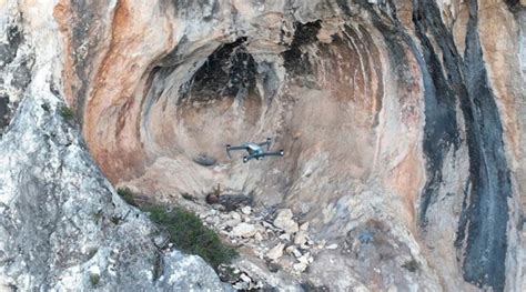 Descubren en España pinturas rupestres prehistóricas con ayuda de