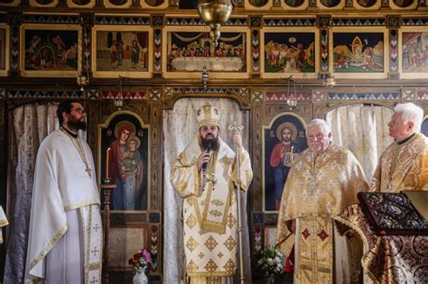 În a treia zi de Crăciun Episcopul vicar Benedict Bistrițeanul a