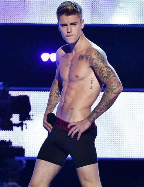 Famous Bulges On Twitter Rt Thefamousbulges Justin Bieber Bulge