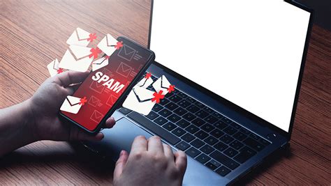 Qué es spam Significado tipos riesgos y consejos