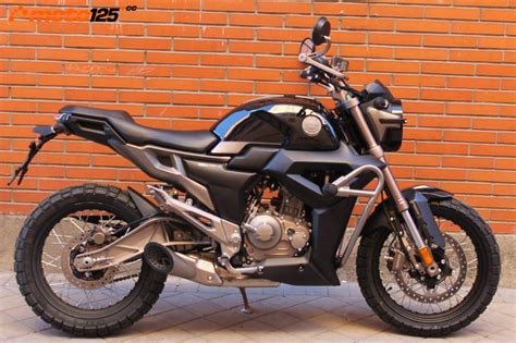 Zontes Scrambler 125 Primer Avance Moto125