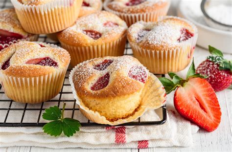 Muffiny z truskawkami kwestia smaku najlepszych babeczek wyjaśniona