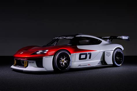2027年に予定されているポルシェの高級7人乗りEV レポート JP NewsS