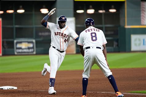 Closer Look At Astros Yordan Alvarez S Wild Walk Off Home Run