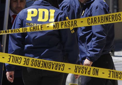 Encontraron Feto De Seis Meses Abandonado En La Plaza De Armas De Santiago
