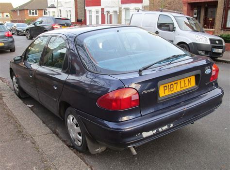1996 Ford Mondeo 1 8 LX Auto Hatchback Seen In Barnet Nor Flickr
