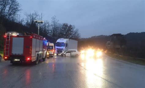 Foto Incidente Mortale All Alba Sulla Bonifica Muore 22enne Teramonews