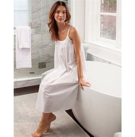 Hello May And Hello 20 Off Moms Near And Far Deserve The Very Best💕 Indulge Mom This Mothers