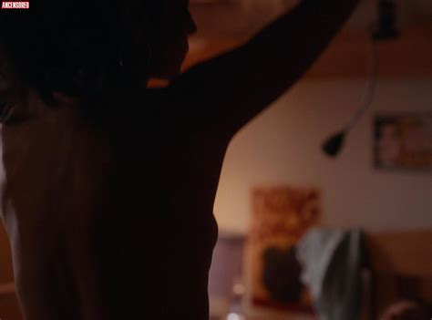 Sophia Ali Nua Em The Wilds