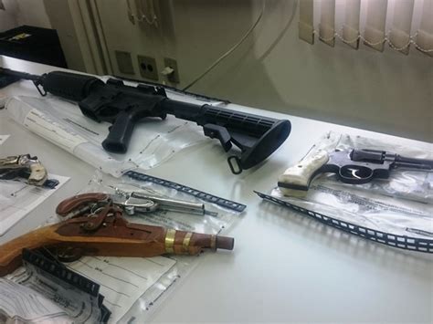 G1 Mega operação da polícia detém mais de 200 pessoas na Baixada