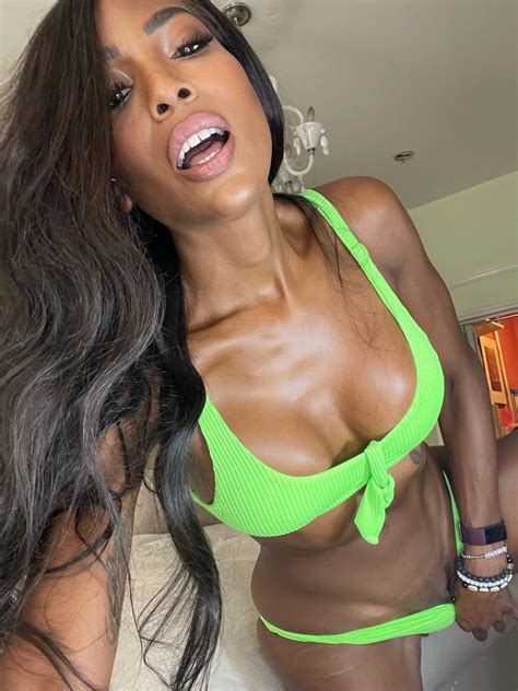 TW Pornstars Natassia Dreams 18 Twitter I Wanna Heat Things Up