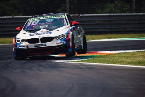 DTM Trophy Ben Green Sichert Sich Pole Position Gt Place