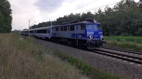 EP07 211 IC BOLKO z Wrocławia Gł przejeżdża obok lubelskiego