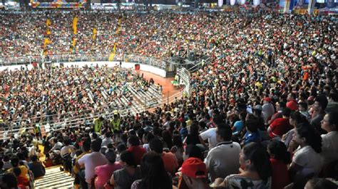 Pese al ataque armado que cobró la vida de dos personas continuaron
