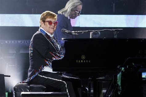 Elton John Rockets Toward Retirement At Dodger Stadium AP News