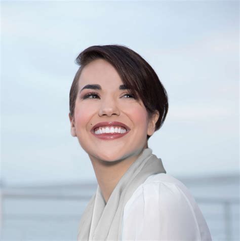 Consiga una hermosa sonrisa con implantes dentales Clínica Dental