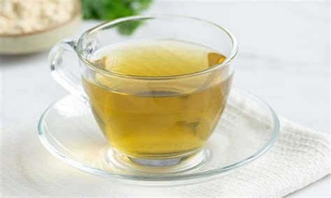 Cara Ampuh Menghilangkan Bau Badan Menyengat Dengan 2 Minuman Alami
