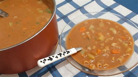 Sopa de Feijão Macarrão