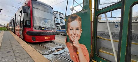 Wypadek W Łodzi zderzyły się tramwaje Dziewięć osób ucierpiało