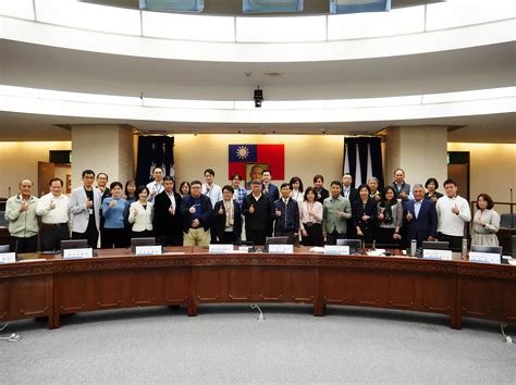 臺北市政府資訊局 新聞稿 柯市長最後一次參加北市府智慧城市委員會 產學研專家高度肯定期盼