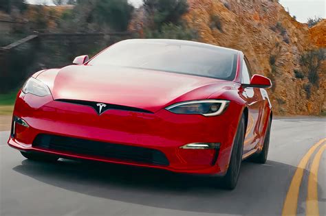Tesla Launches New Ultra Red Paint Color For Model S And Model X