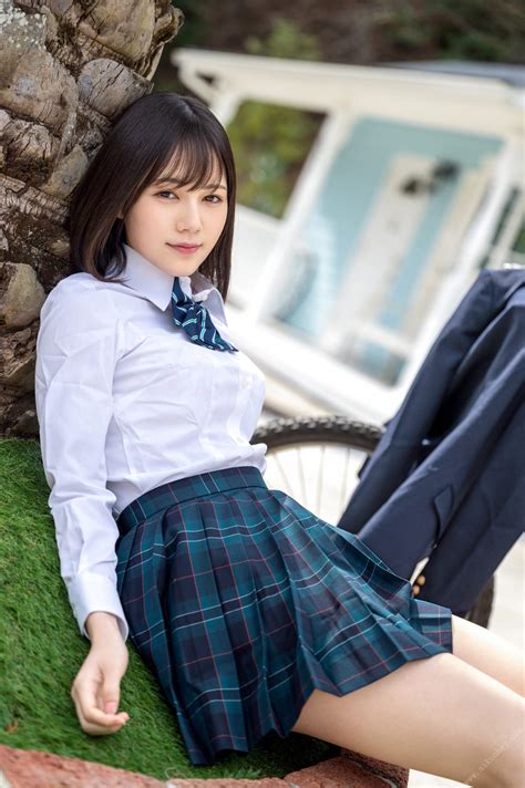 Photobook Remu Suzumori Stay Transparent Girl