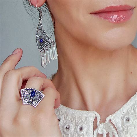 Orientalny pierścionek z lapis lazuli Kuferart galeria rękodzieła