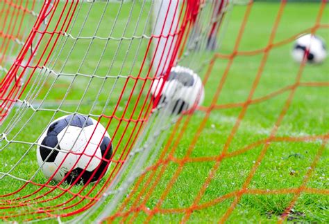 9 Jähriger stirbt auf dem Fußballplatz