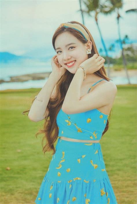 Pin on 나연 NA YEON Im Nᥲ Yᥱoᥒ